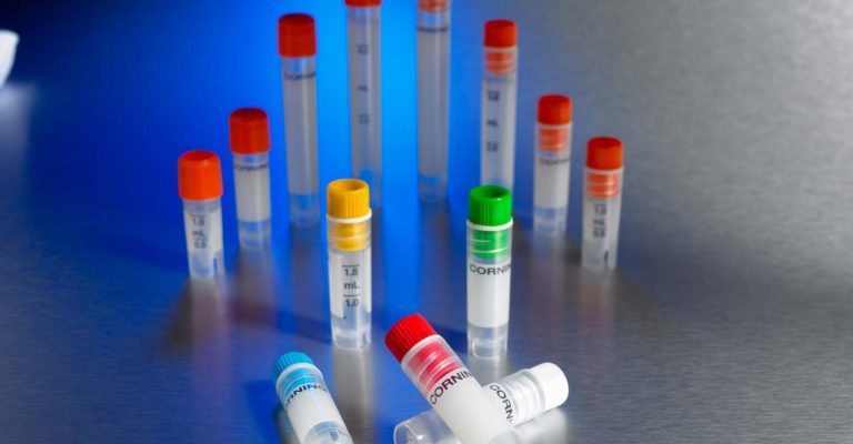 Cryogenic Vials for Cryopreservation of Cells | Corning